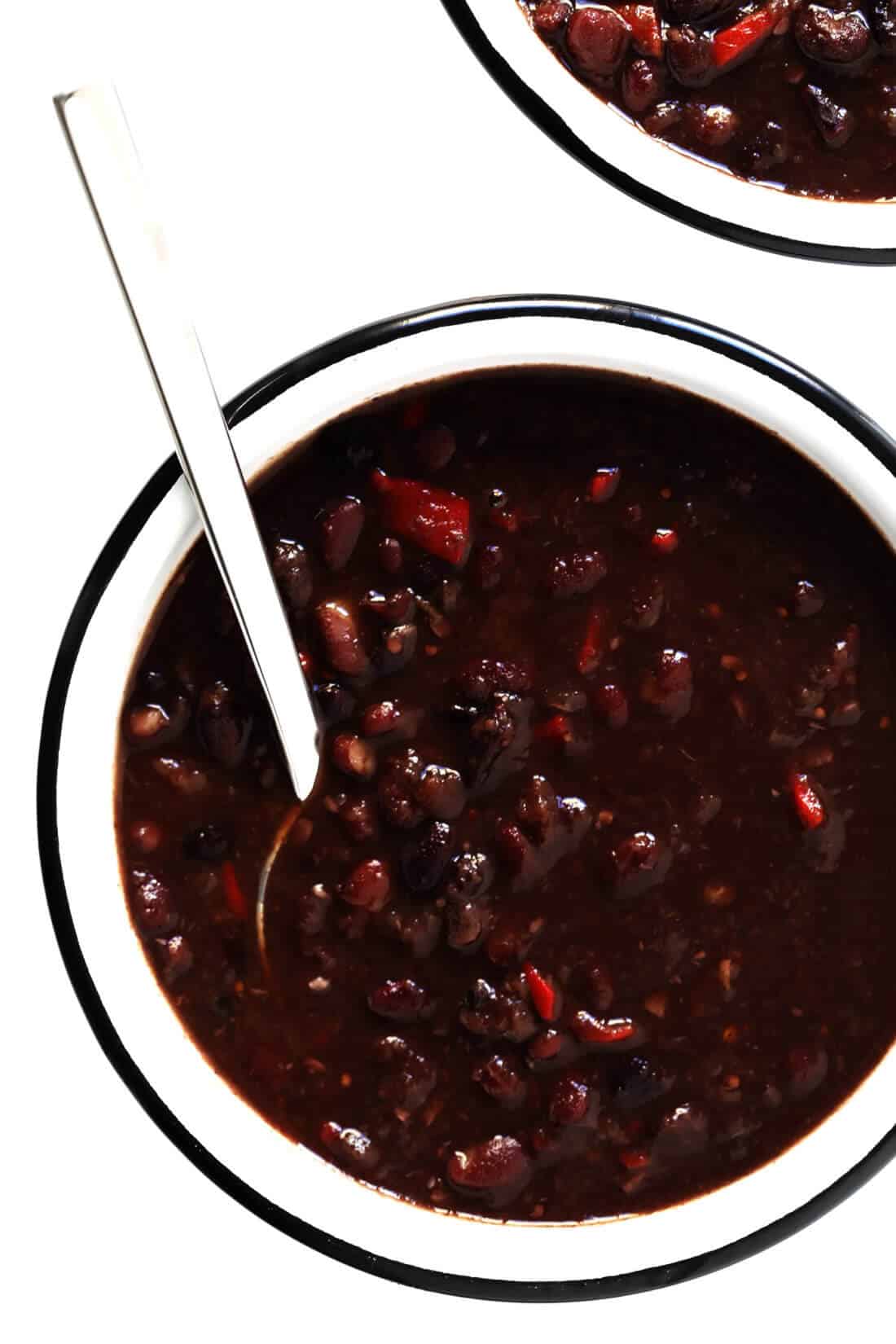 The BEST Black Bean Chili! - Gimme Some Oven